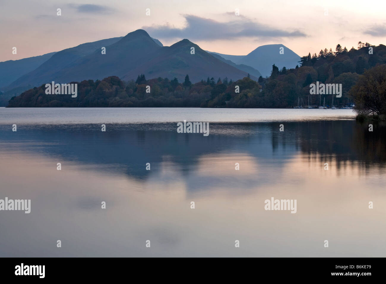 Sunset over Derwentwater in the Lake District National Park Stock Photo ...