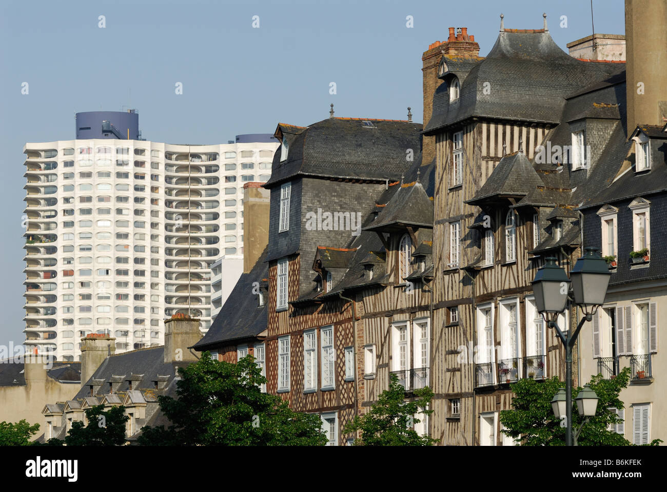 Medieval skyscraper hi-res stock photography and images - Alamy