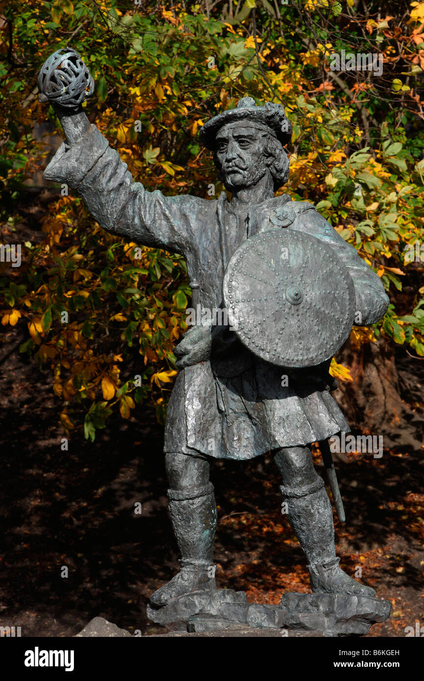 Stirling Rob Roy statue Scotland Stirlingshire UK Stock Photo - Alamy