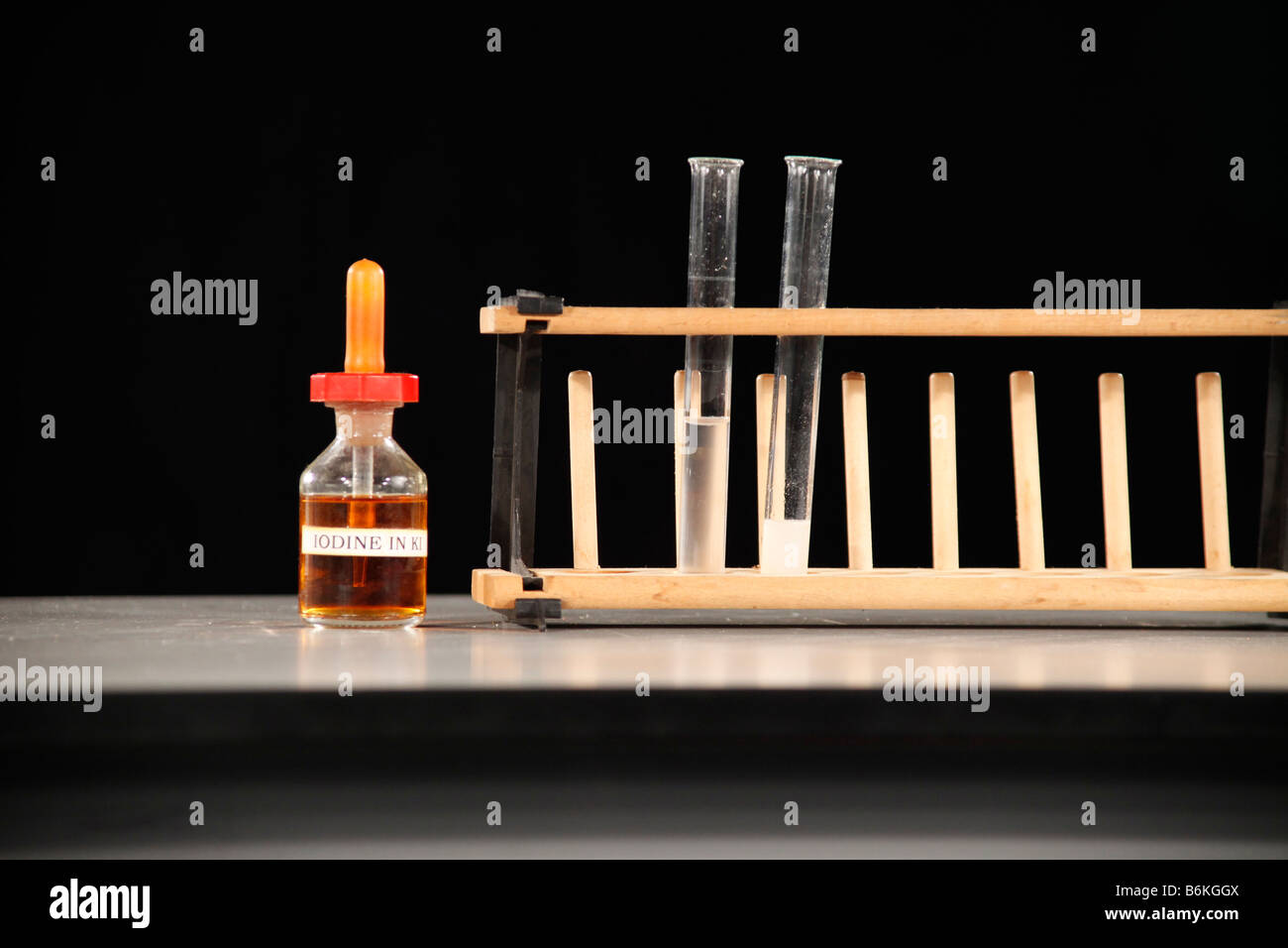 science laboratory equipment Stock Photo - Alamy