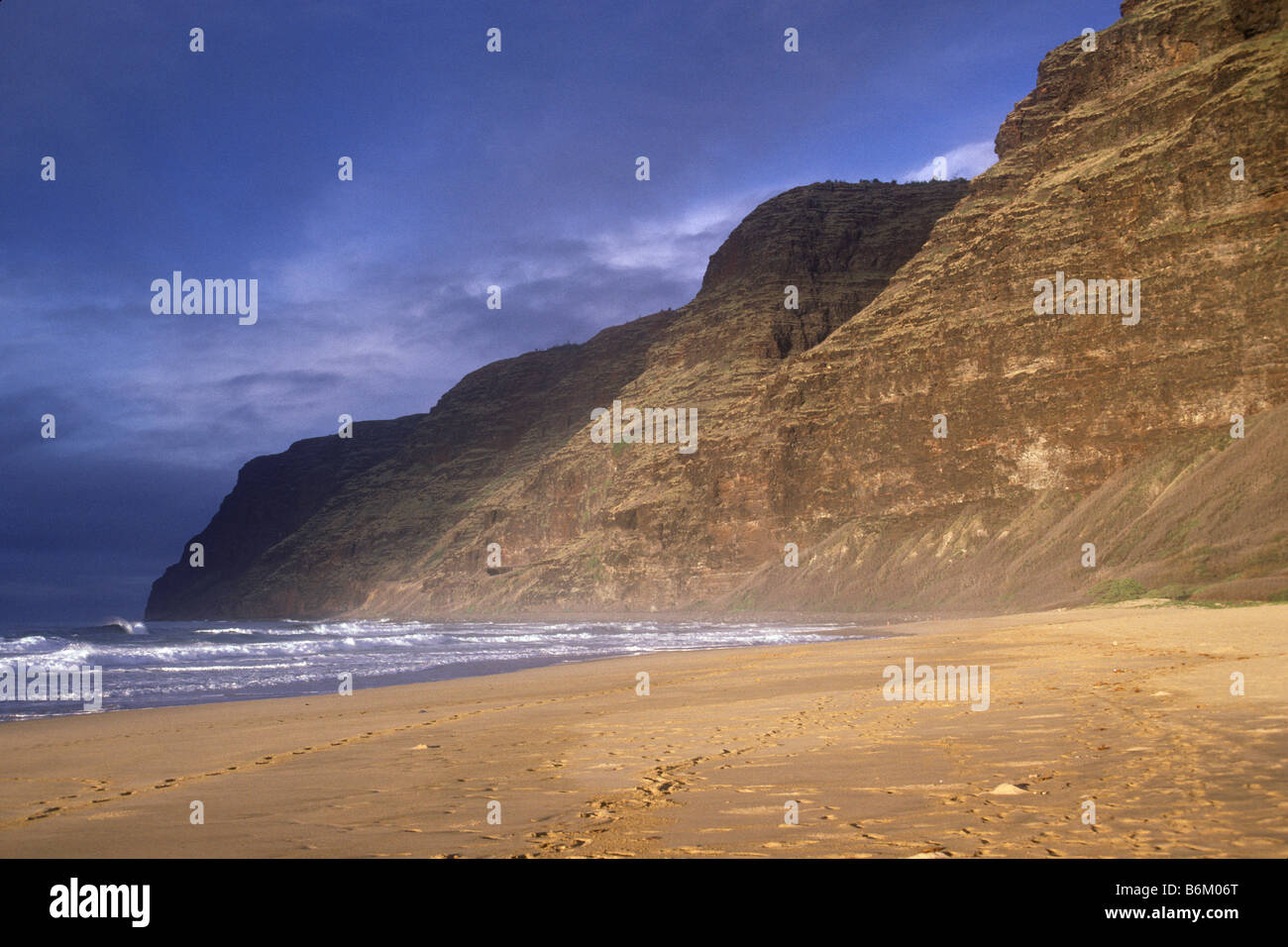 Polihale state park sunset hi-res stock photography and images - Alamy