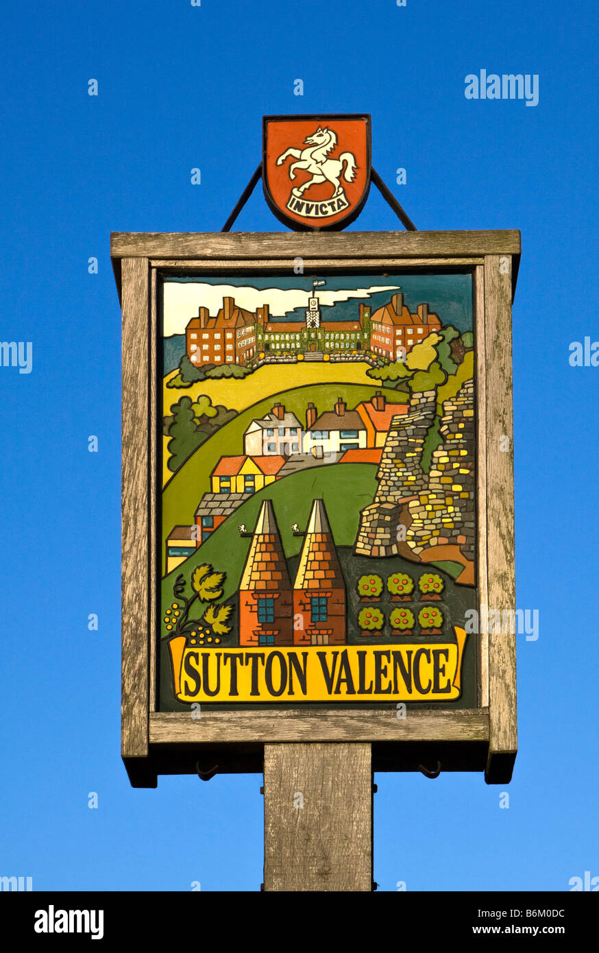 Sutton village sign hi-res stock photography and images - Alamy