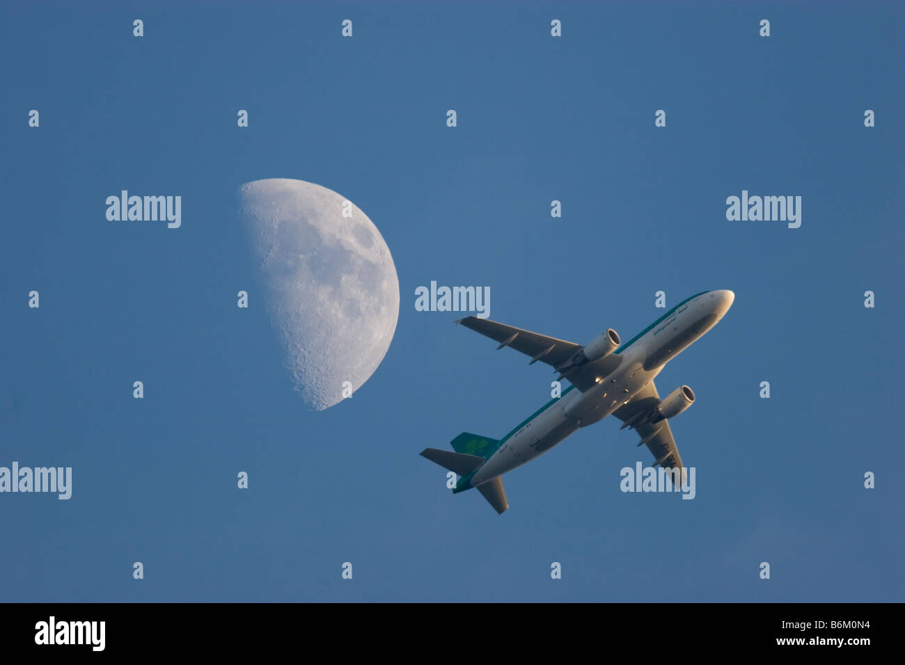 Half plane hi-res stock photography and images - Alamy
