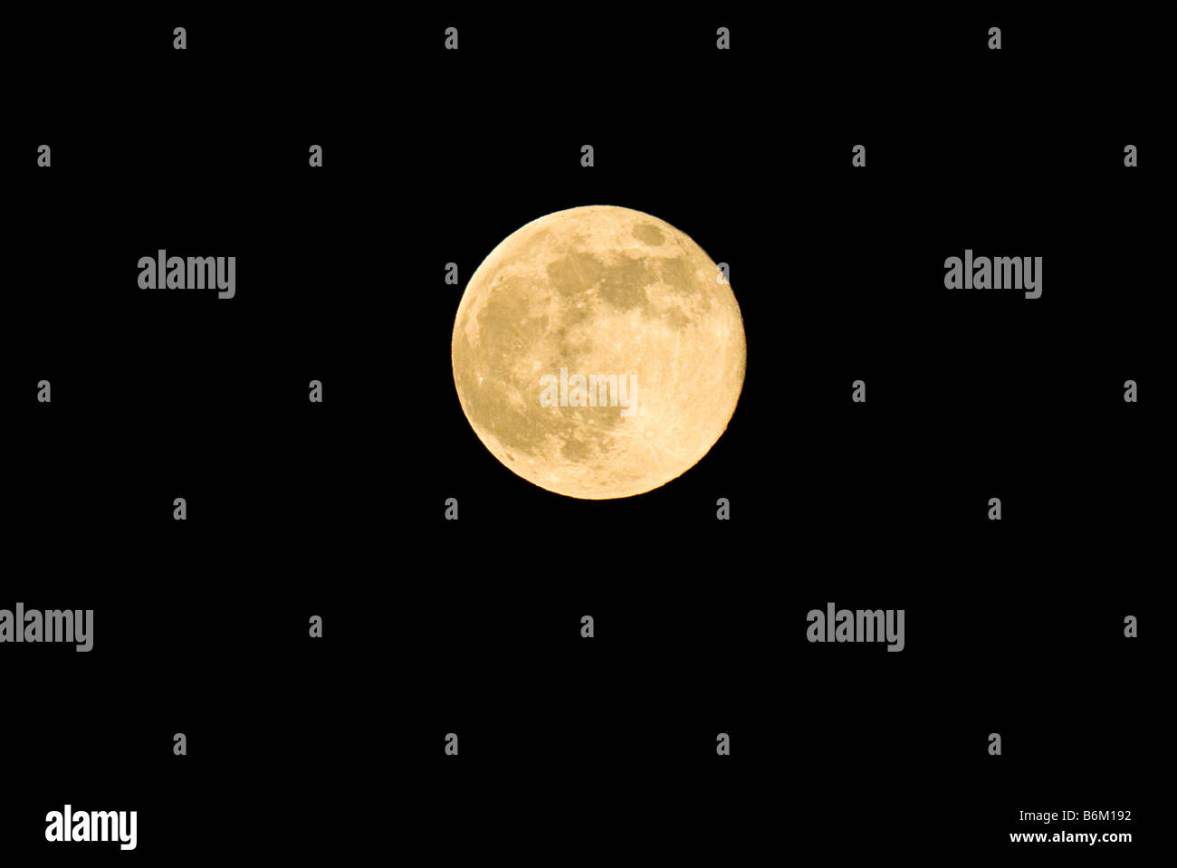Full moon zoom hi-res stock photography and images - Alamy