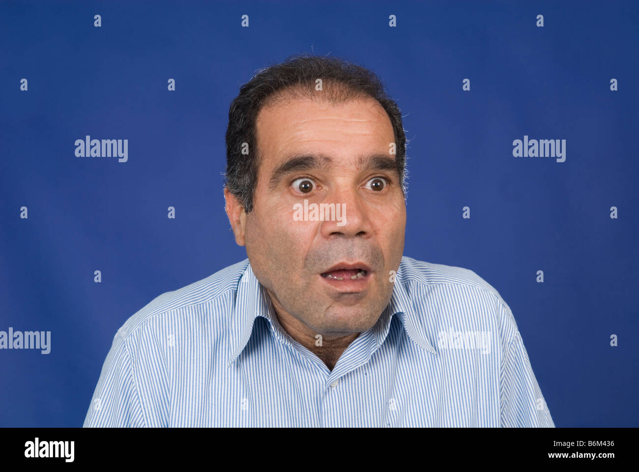 Shocked men hi-res stock photography and images - Alamy