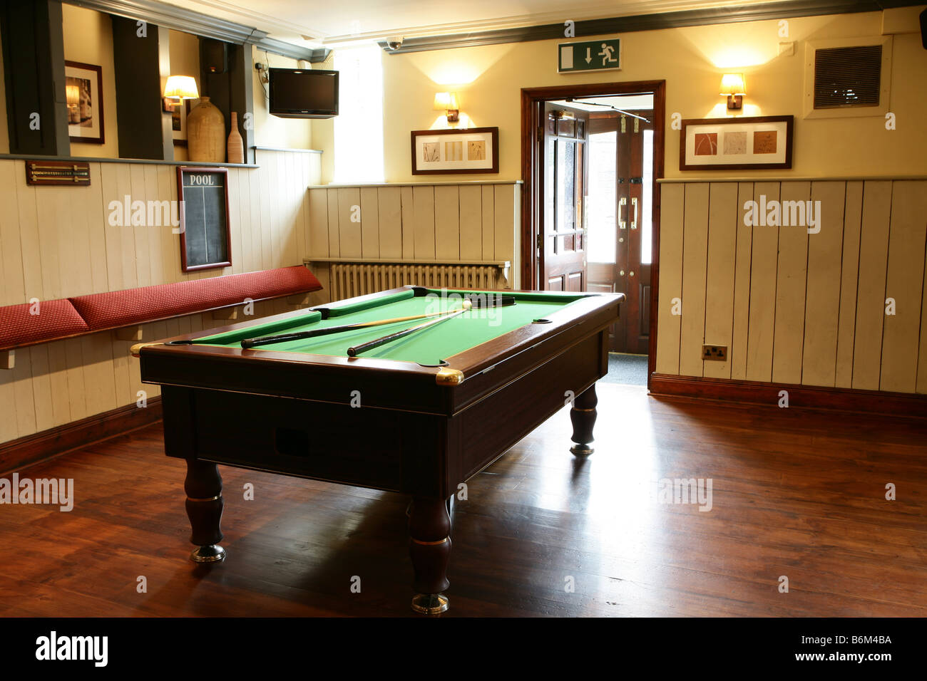 Pool table in a pub bar Stock Photo - Alamy