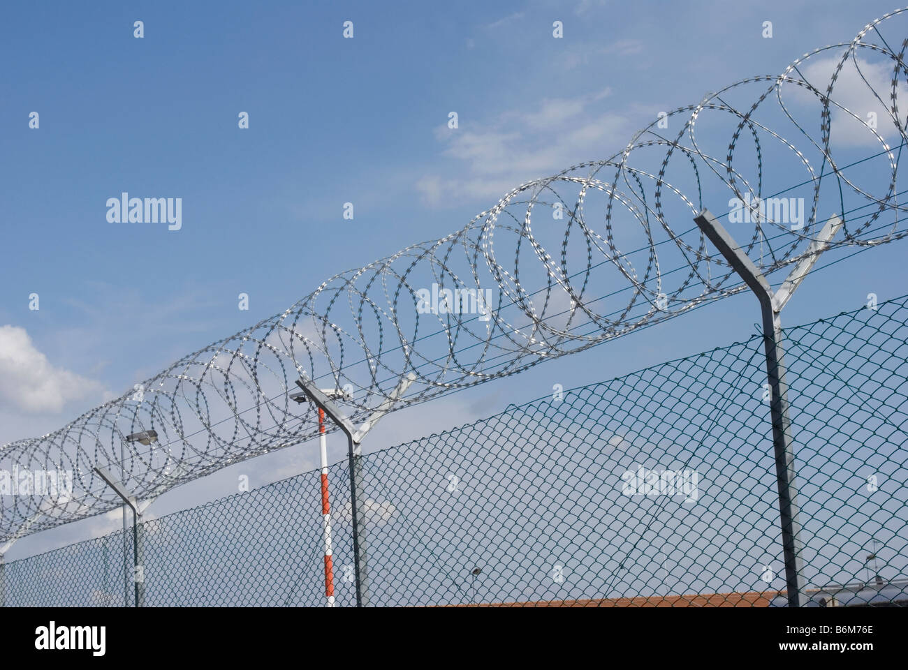 Barbed net hi-res stock photography and images - Alamy