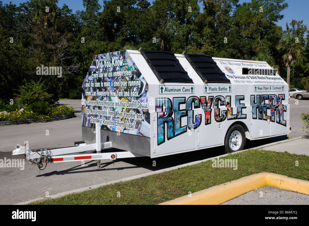 Mobile recycling trailer unit for metal cans bottles and paper Stock ...