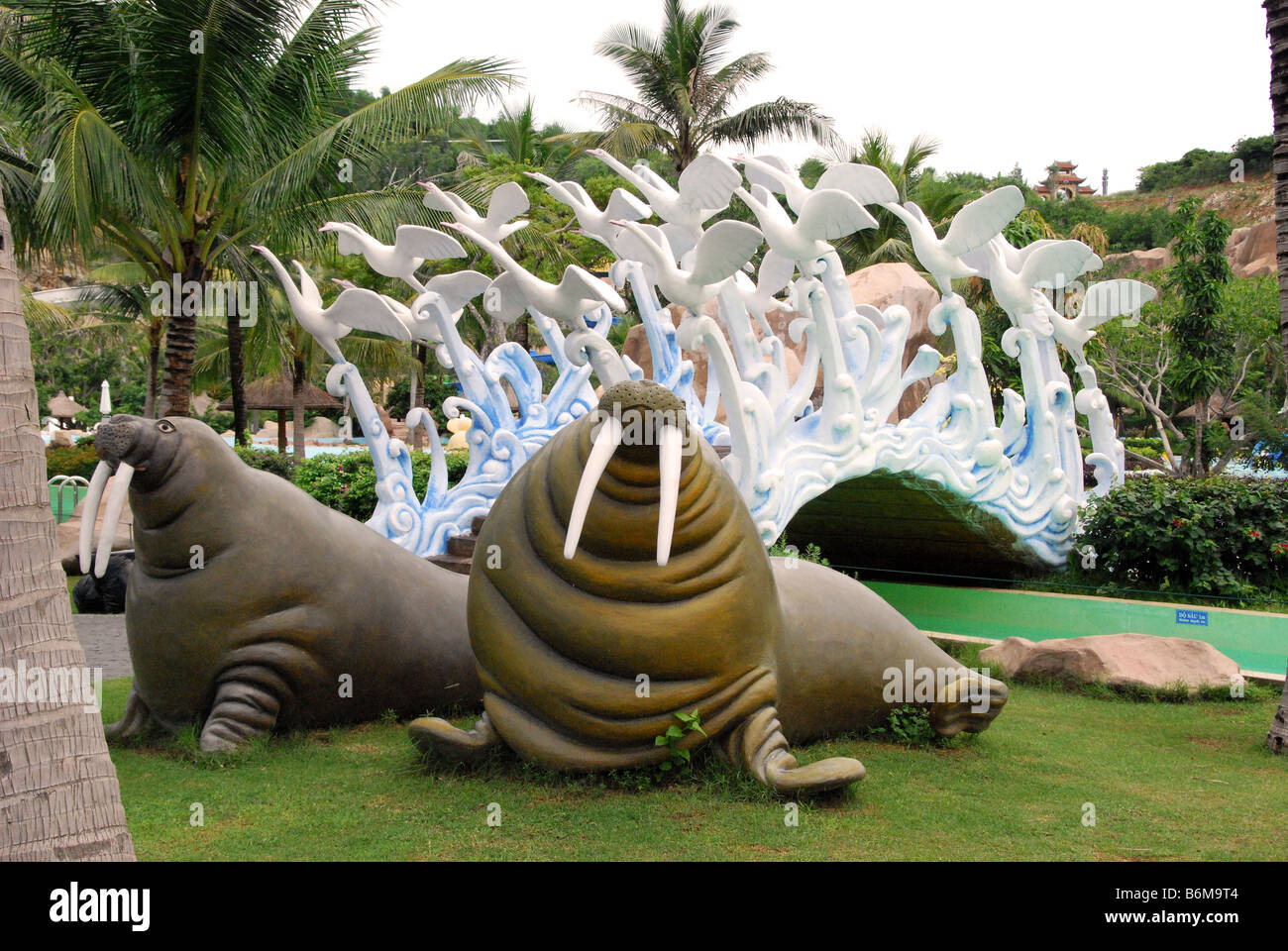 Walrus and fountain, Vin Pearl Amusement Park, Nha Trang, Vietnam Stock ...