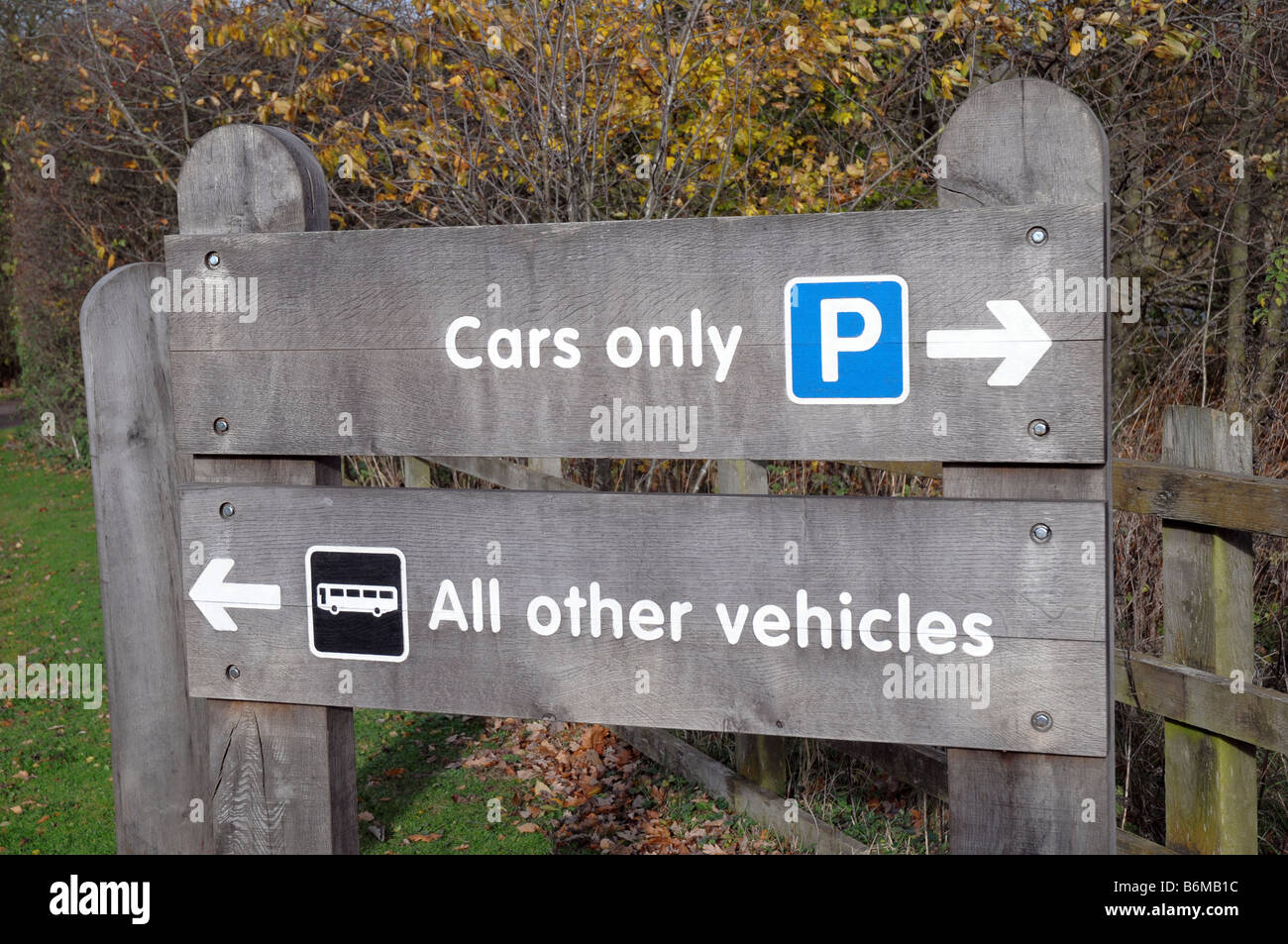 Car parking and sign hi-res stock photography and images - Alamy