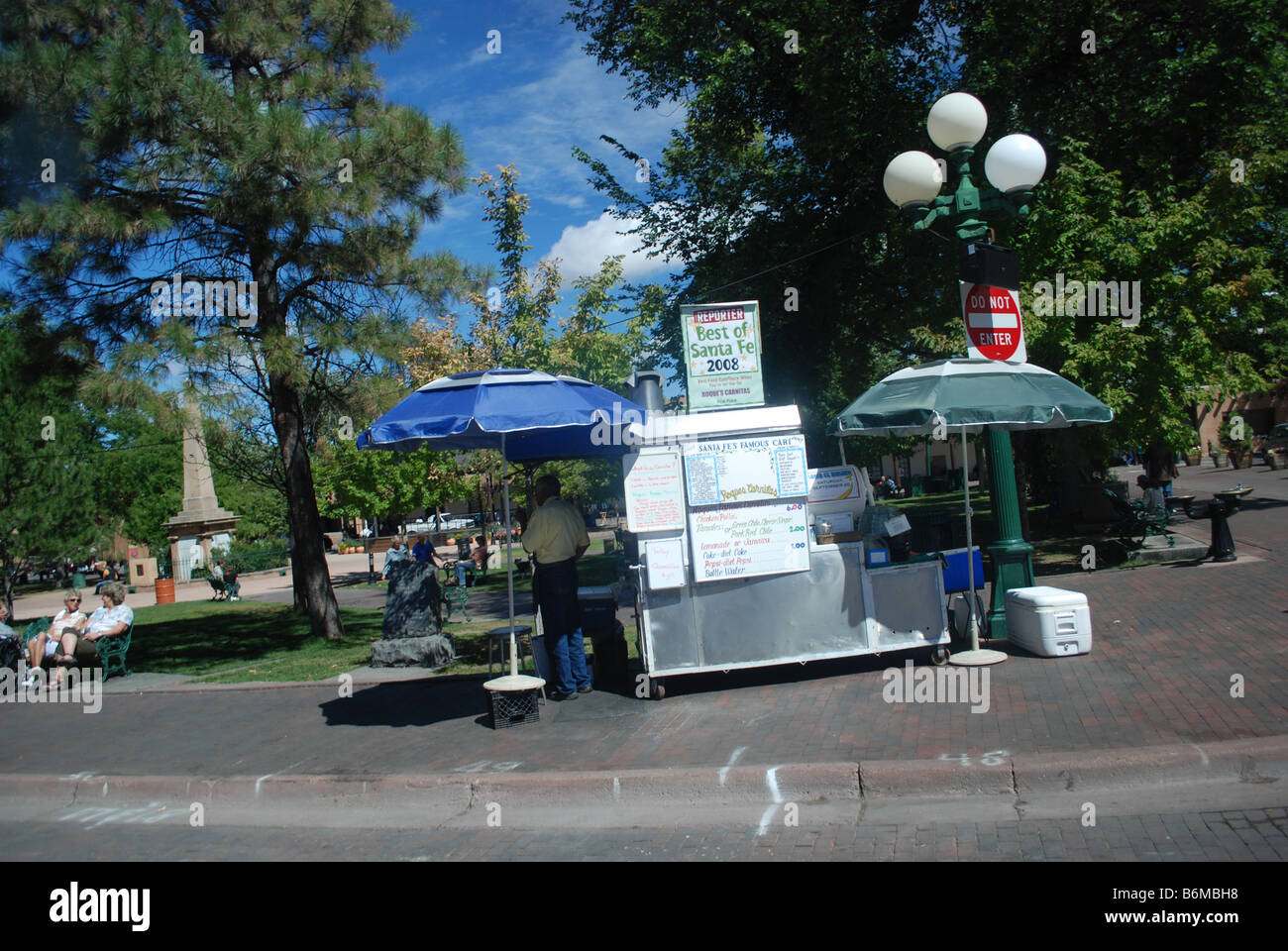Vendor in park near santa fe hi-res stock photography and images - Alamy