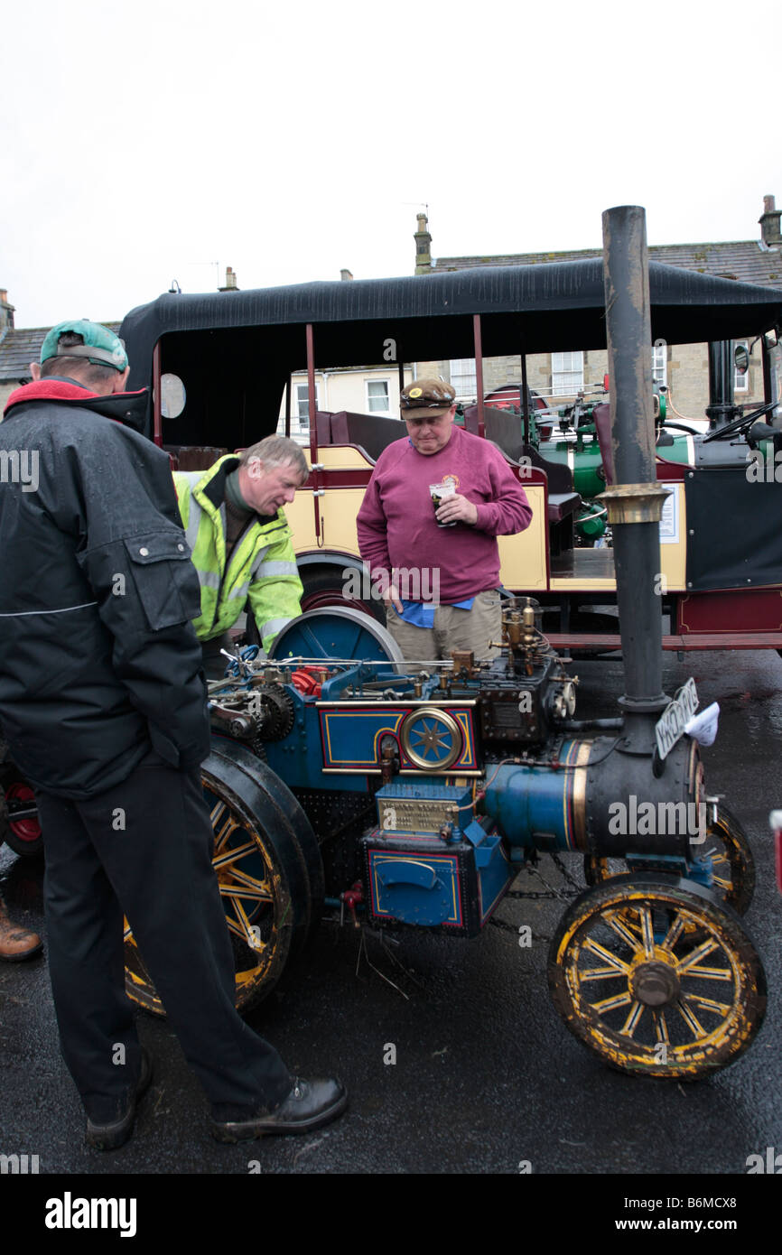 Traction engine enthusiasts steam rally hi-res stock photography and ...