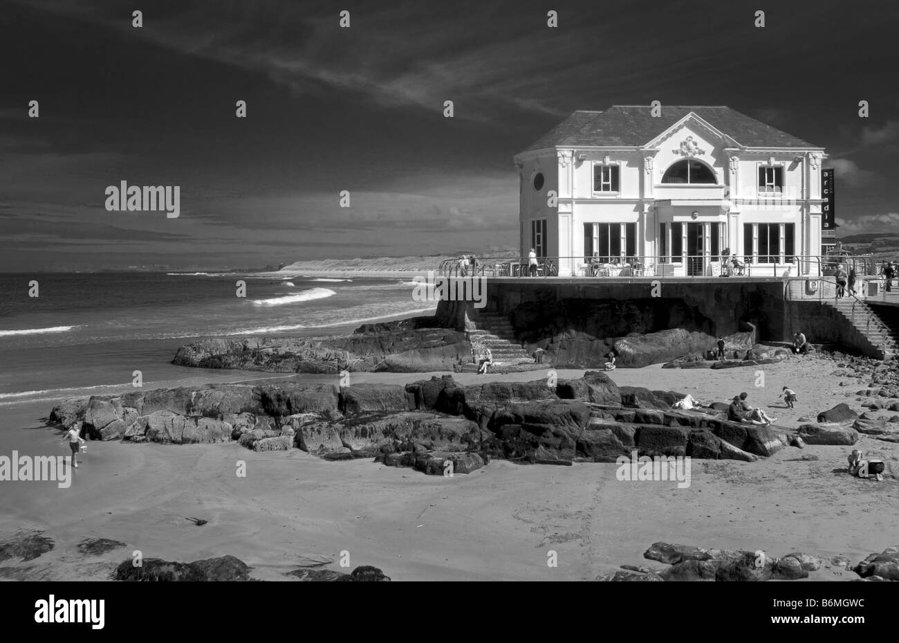 Portrush architecture Black and White Stock Photos & Images - Alamy