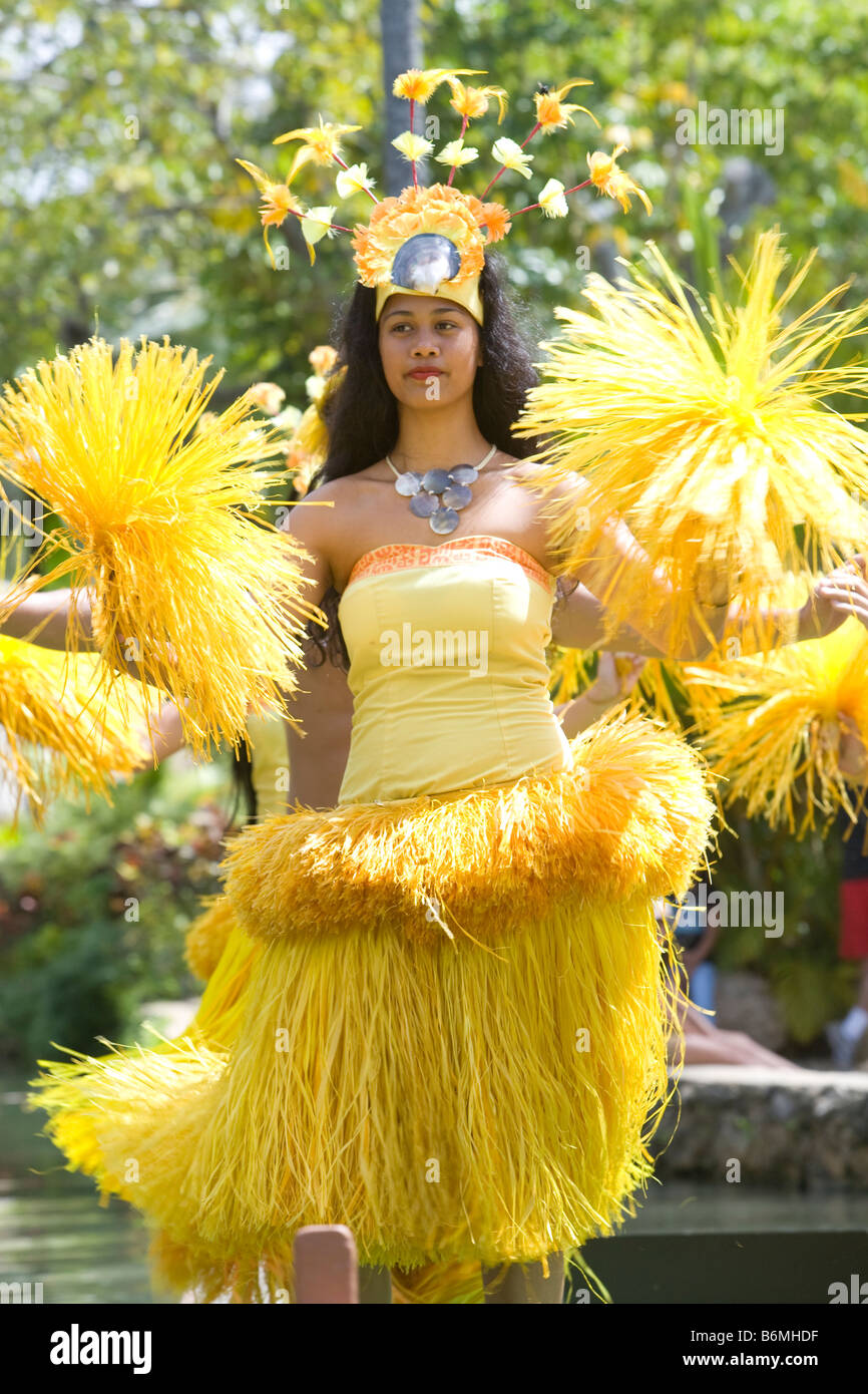 LA'IE, HI - JULY 26: Dance performance at Hawaii's Polynesian Cultural ...