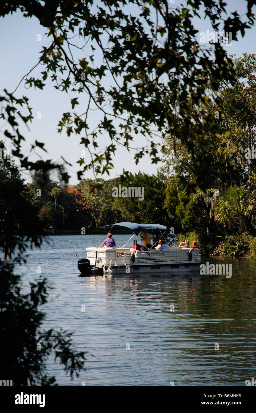 Homosassa River on the Florida Gulf Coast USA popular with leisure ...