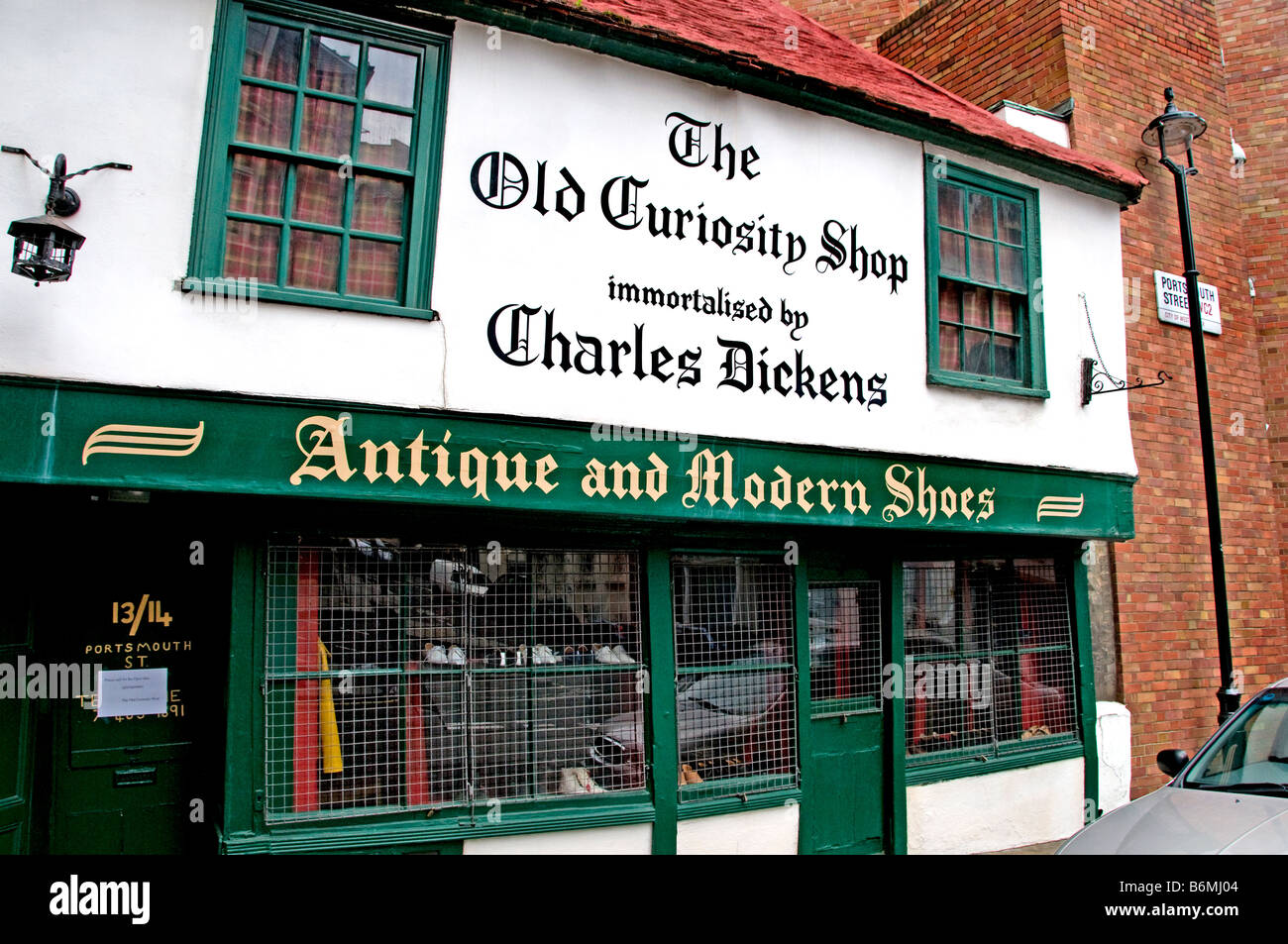 Dickens London High Resolution Stock Photography and Images - Alamy