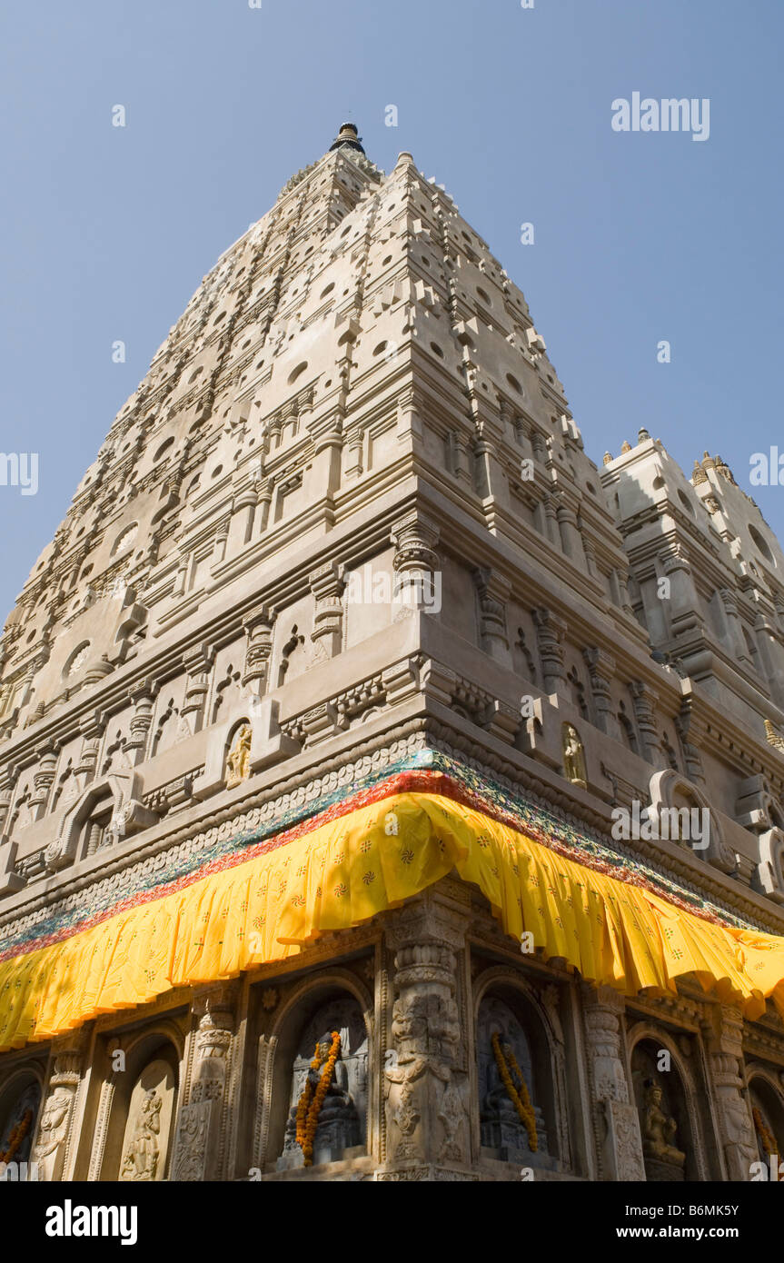 Low angle view of a temple, Mahabodhi Temple, Bodhgaya, Gaya, Bihar ...