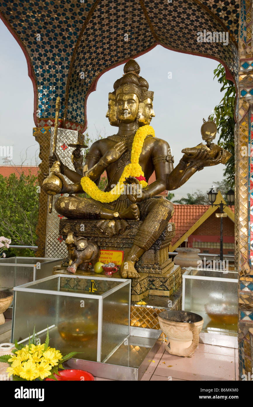 Chetawan temple hi-res stock photography and images - Alamy