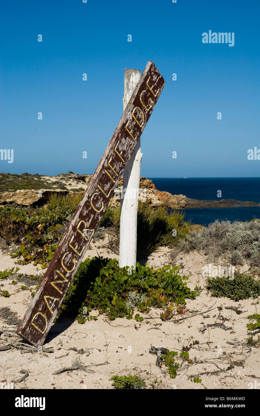 Cliff sea warning sign hi-res stock photography and images - Alamy