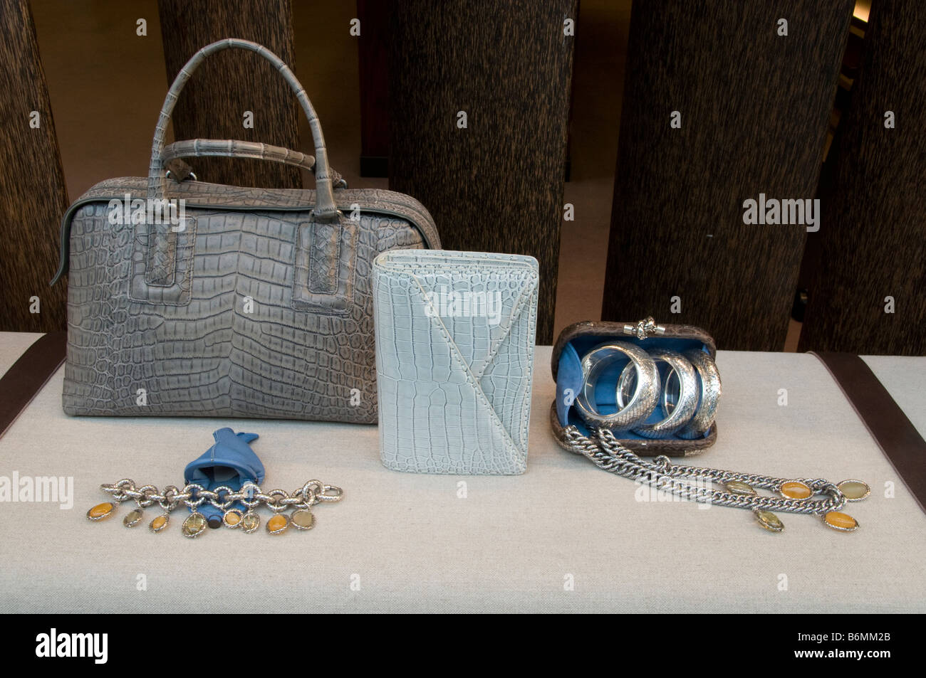 Fashion in Kensington and Knightsbridge modern trendy trend show shop ...