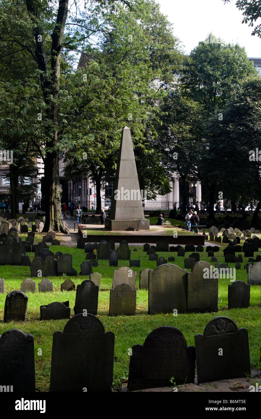 Old granary burial ground boston hi-res stock photography and images ...