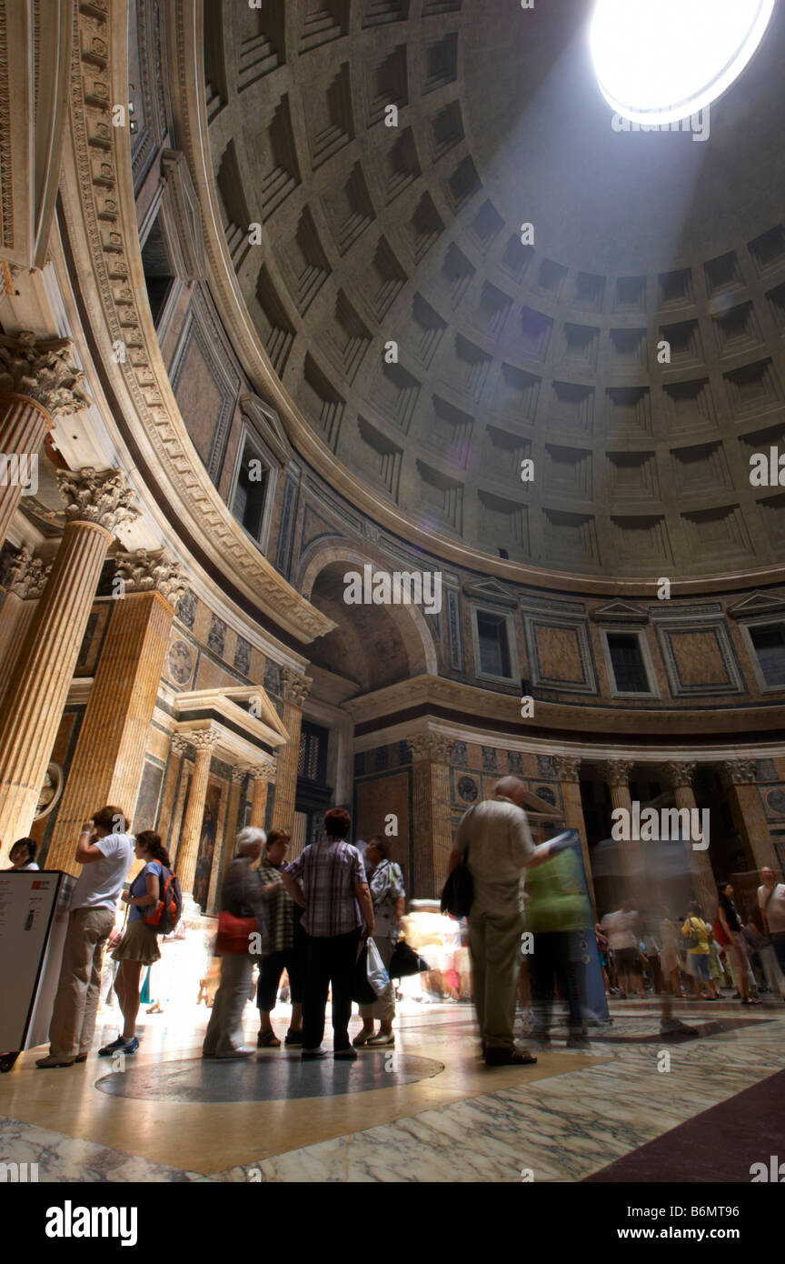 Light streams through the oculus of the Roman built Pantheon in Rome ...