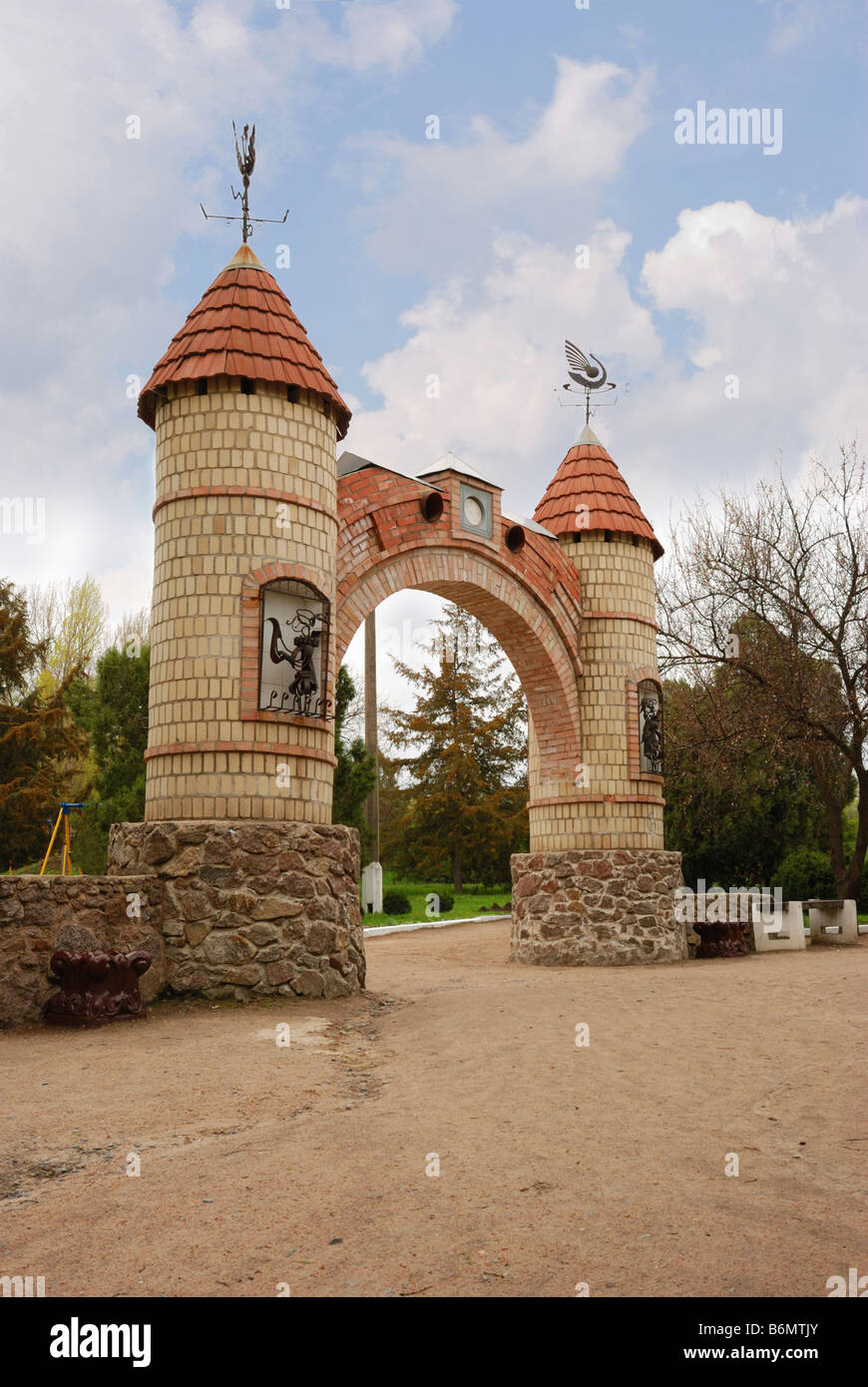 Fantastic architecture structure hi-res stock photography and images ...