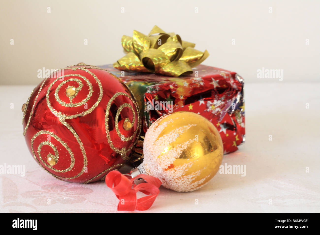 Presents wrapped in foil hi-res stock photography and images - Alamy