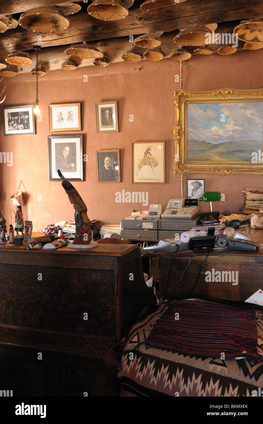 Old fashioned office hi-res stock photography and images - Alamy