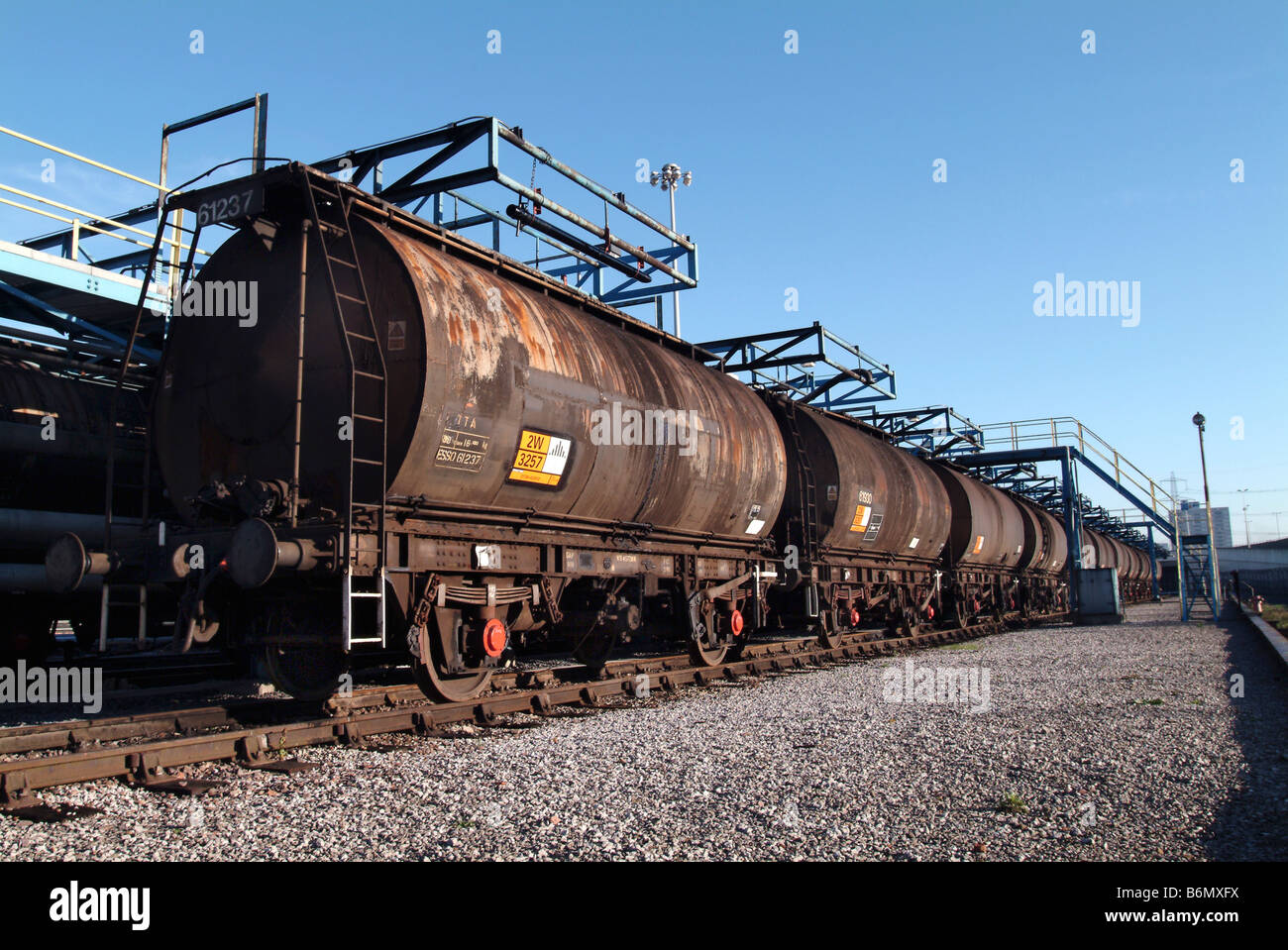 Bitumen tanker hi-res stock photography and images - Alamy