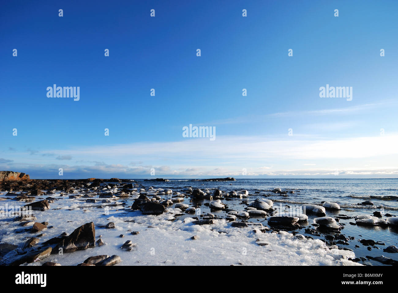Icy shoreline on Lake Superior Stock Photo - Alamy