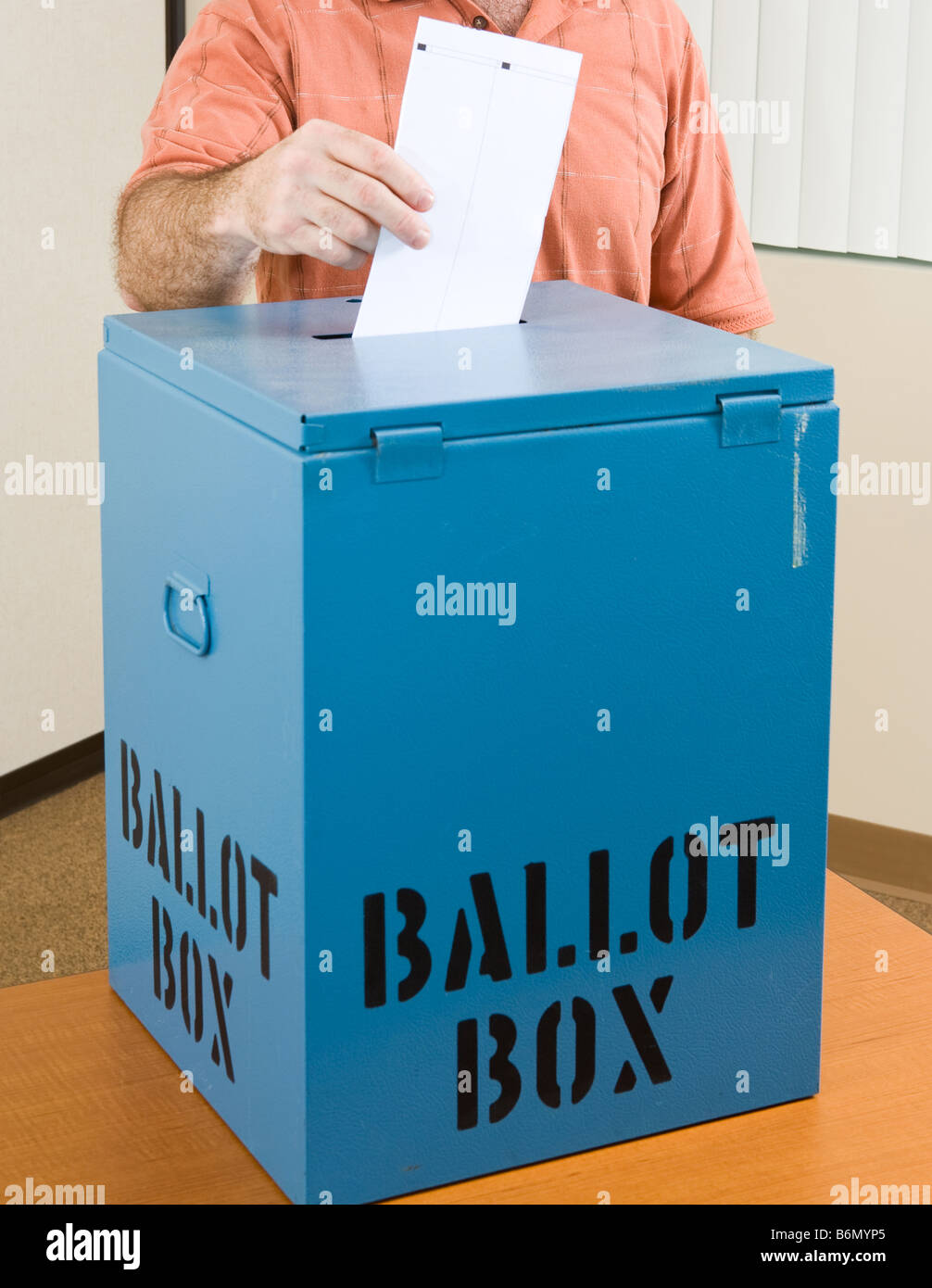 Voter booth hi-res stock photography and images - Alamy