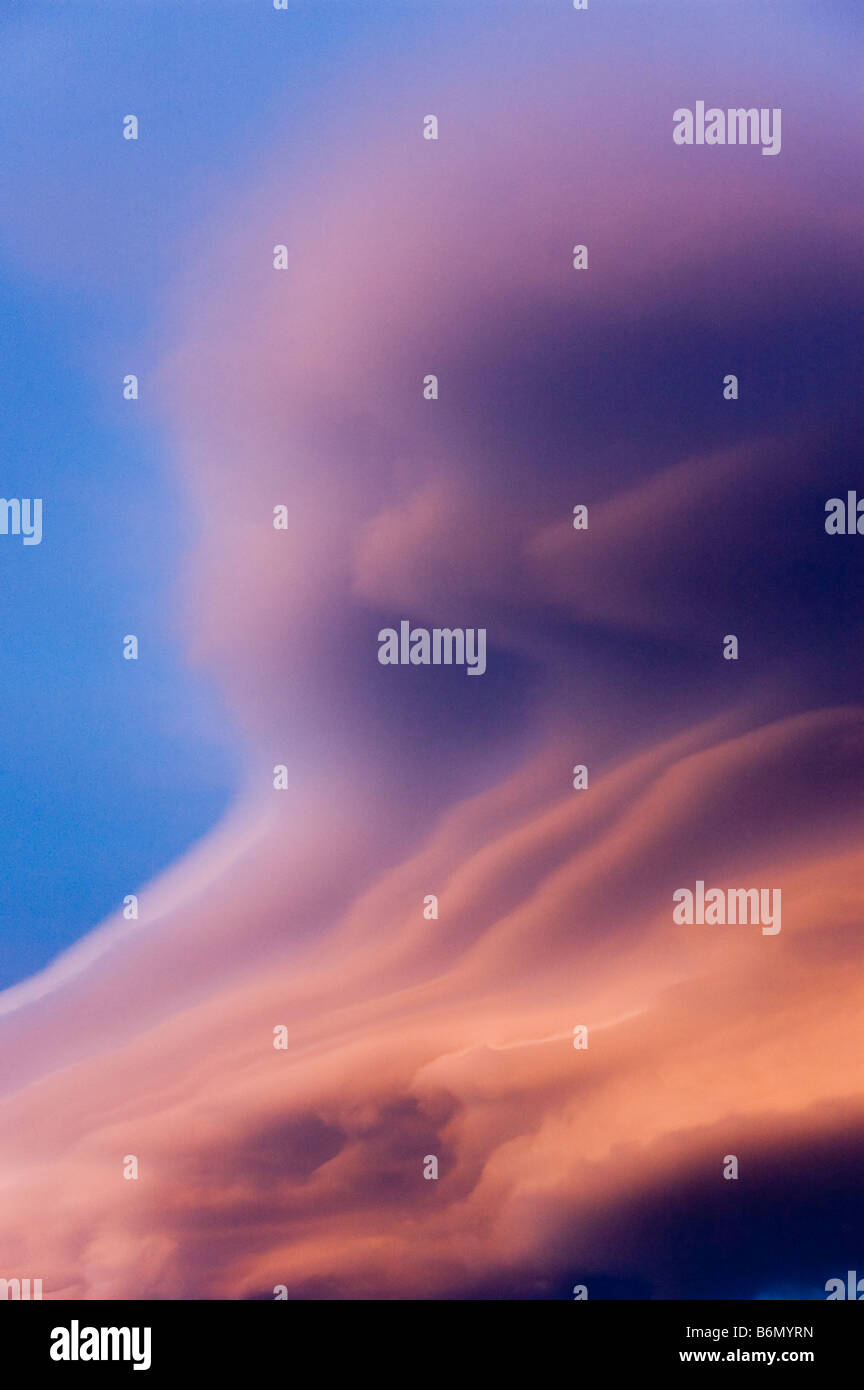 Bizarre cloud formation Pyrenees the mountain range that separates ...