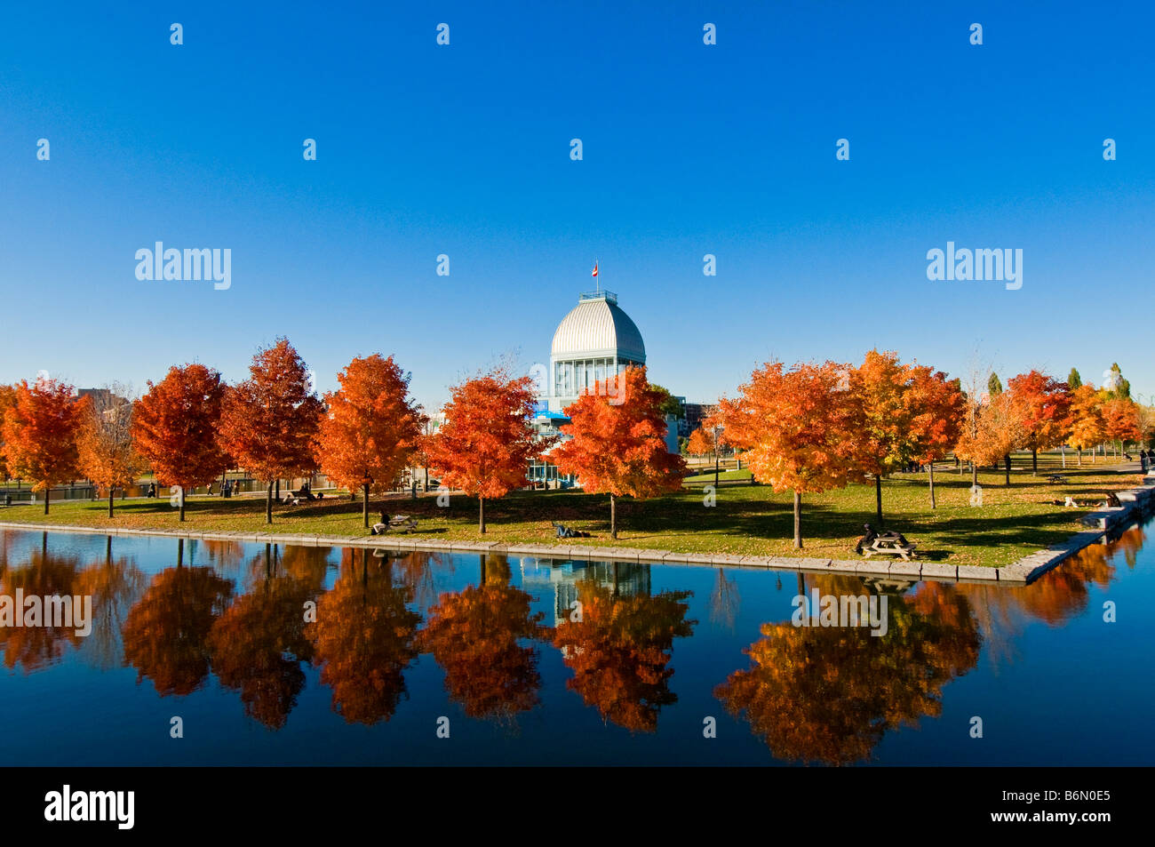 Bonsecours bassin park hi-res stock photography and images - Alamy