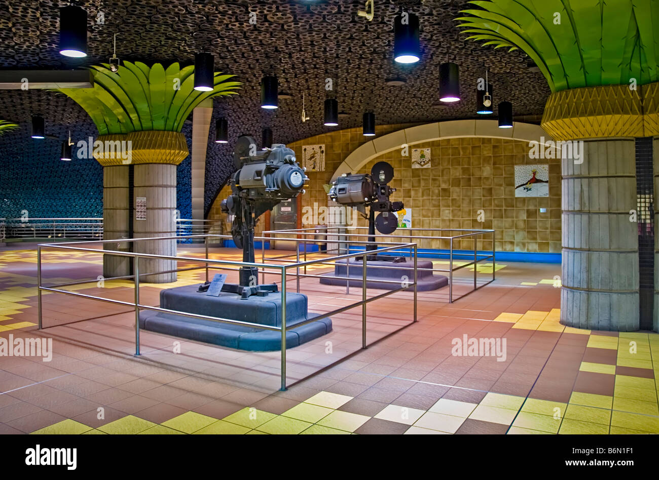 LA Metro subway Hollywood, Vine station train travel, MTA, LACMTA ...