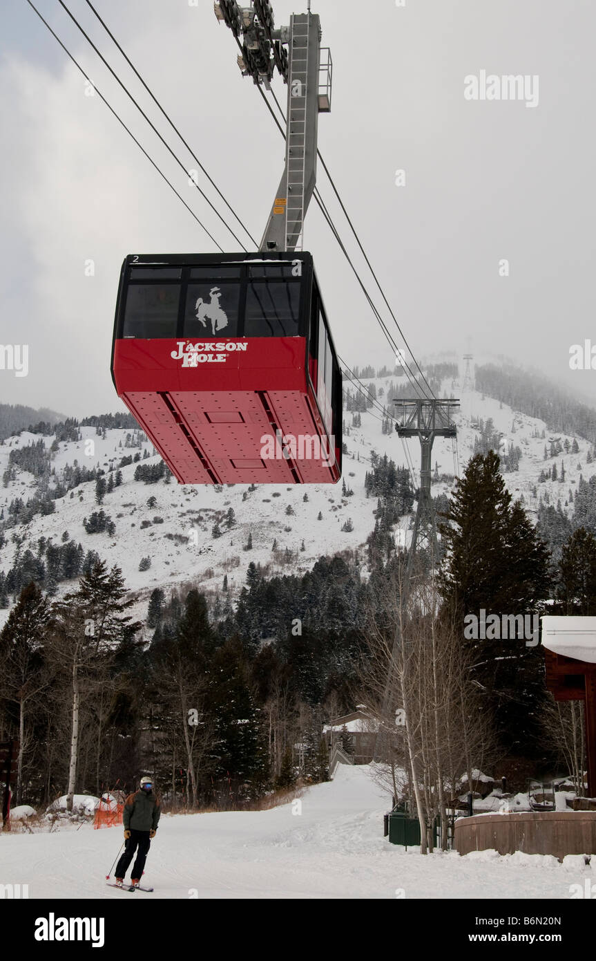 Jackson Hole Aerial Tram up Rendezvous Mountain, Jackson Hole Mountain ...