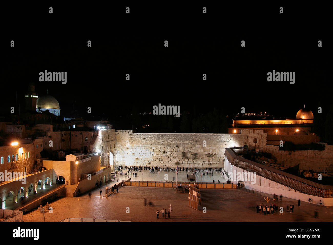 The Temple Mount in Jerusalem at night Stock Photo - Alamy