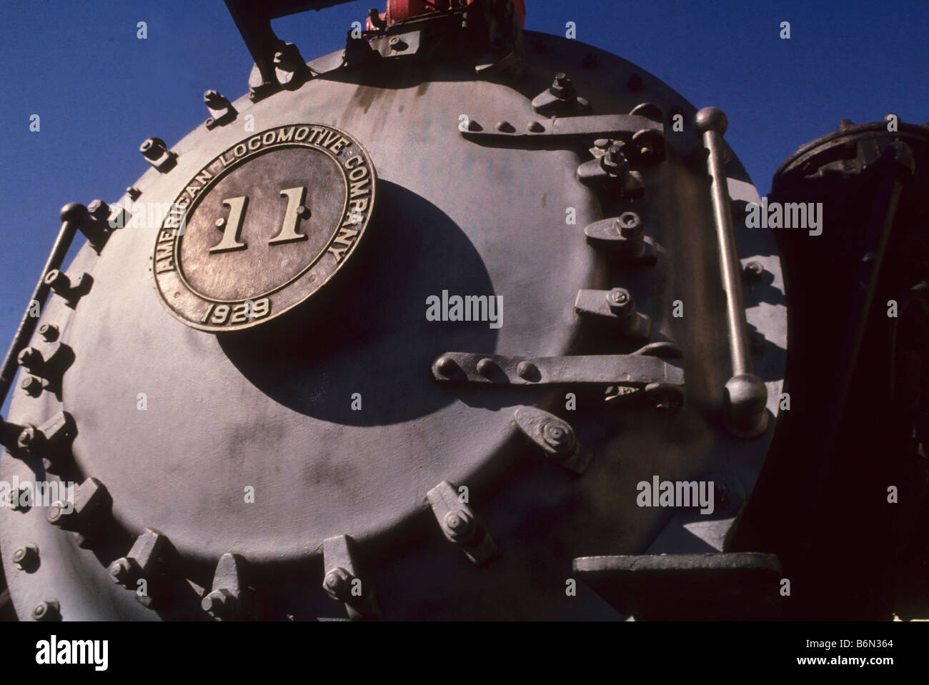Front end of train hi-res stock photography and images - Alamy