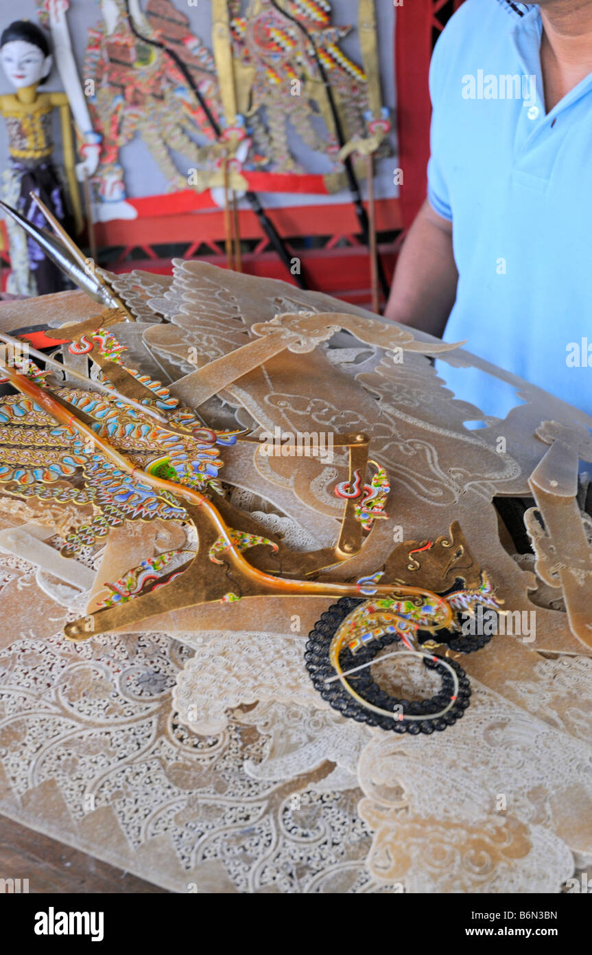 Wayang kulit indonesia hi-res stock photography and images - Alamy