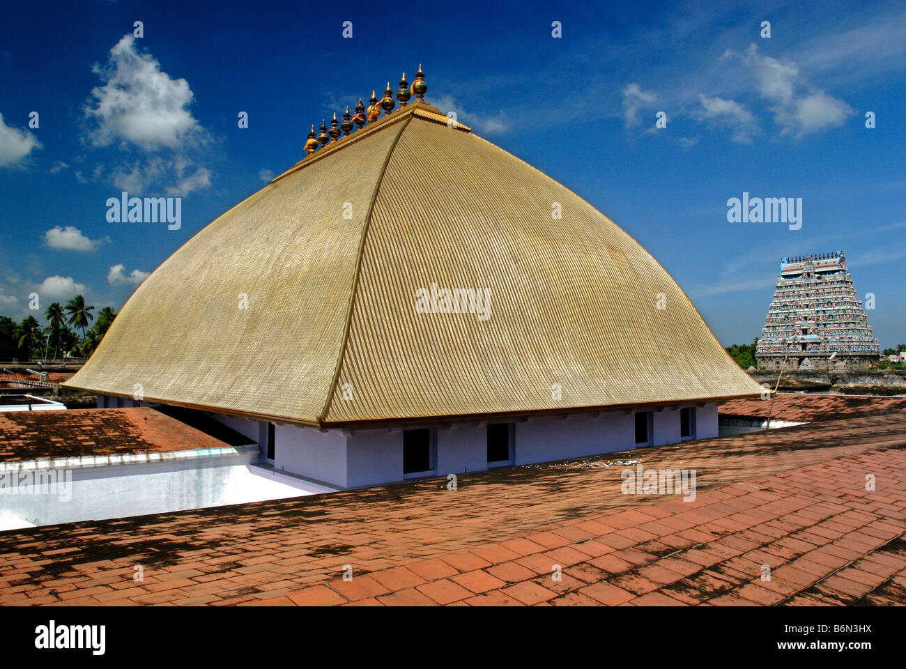NATARAJA TEMPLE IN CHIDAMBARAM TAMILNADU Stock Photo - Alamy