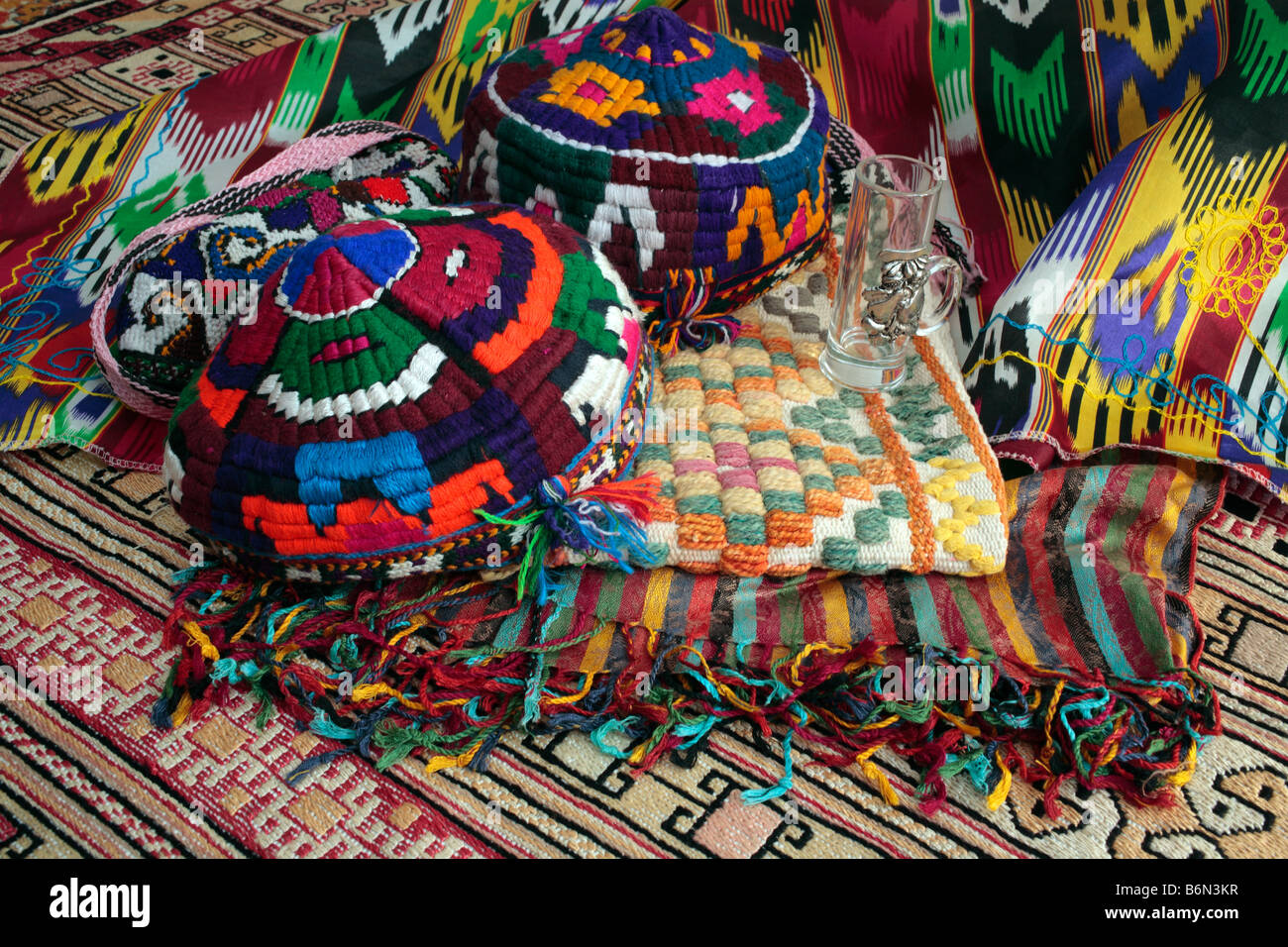 Uzbek souvenirs textile uzbekistan hi-res stock photography and images ...