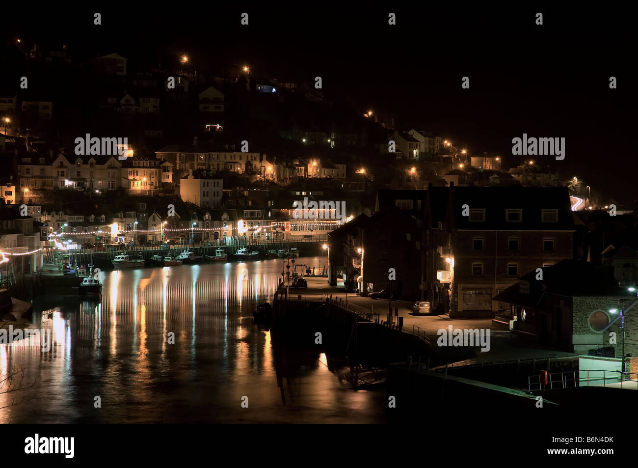 Looe cornwall night hi-res stock photography and images - Alamy