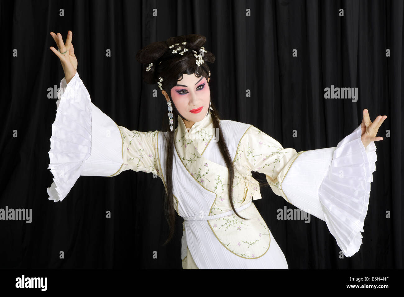 Chinese traditional opera character posing Stock Photo - Alamy