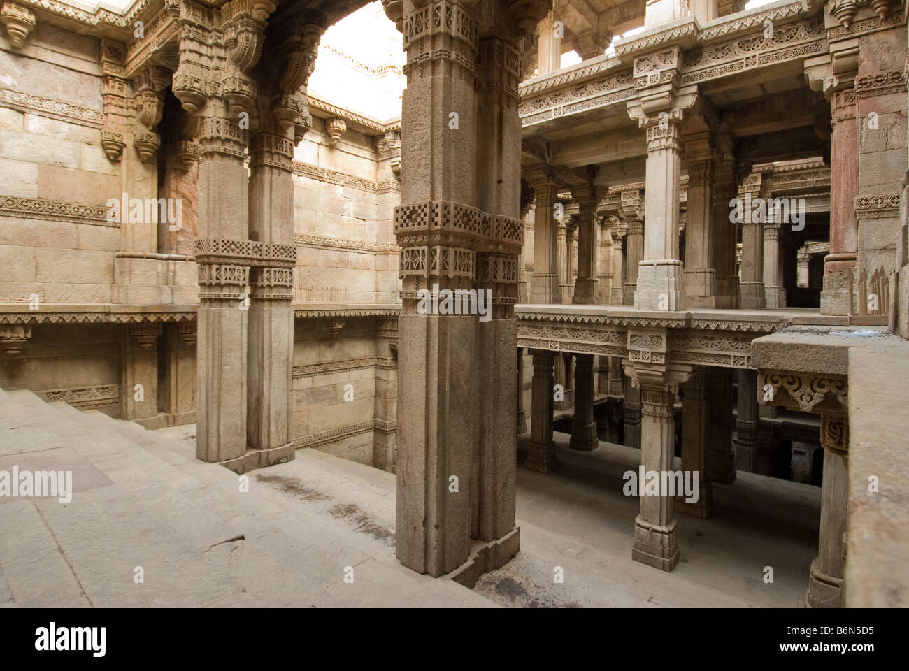 ADALAJ STEP WELL IN GUJARATH, INDIA Stock Photo - Alamy