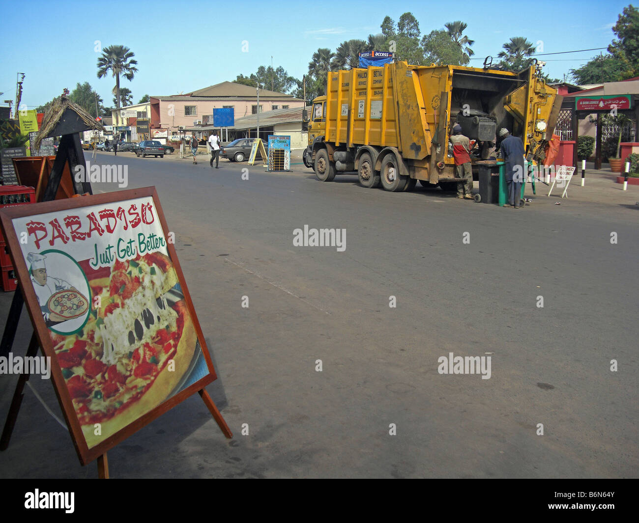 Garbage collection africa hi-res stock photography and images - Alamy