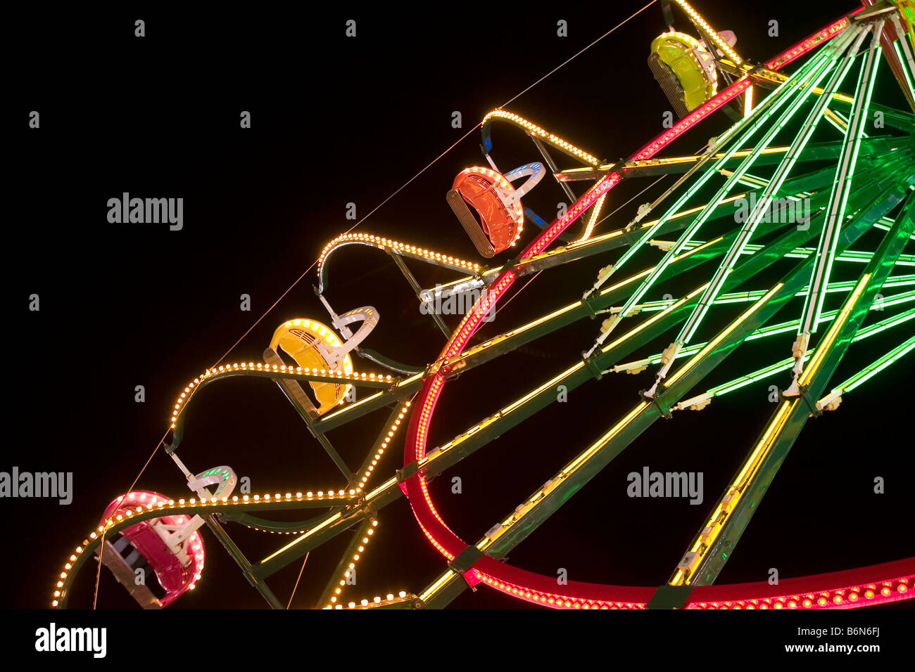 Spinning, Lighted, Ferris Wheel at Night, North Georgia State Fair ...