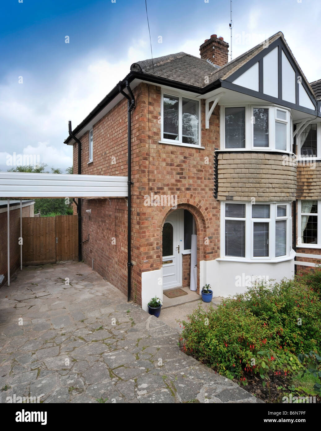 semi detached house exterior view Stock Photo - Alamy