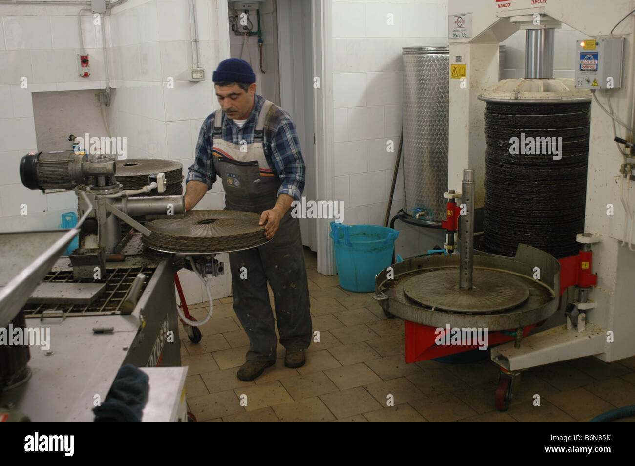 Olive press Italy Stock Photo - Alamy