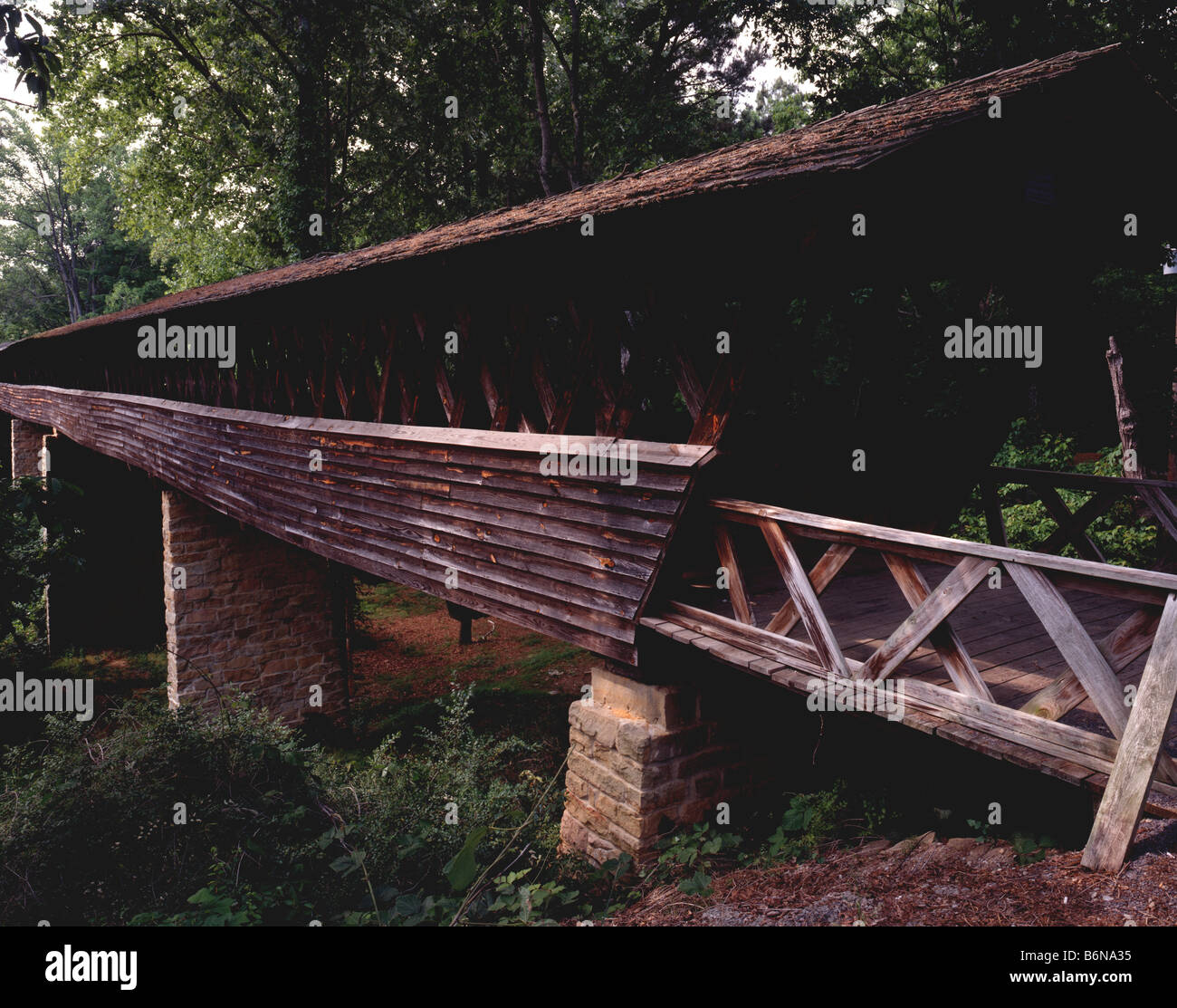 Wooden Covered Bridge, Alabama Stock Photo - Alamy