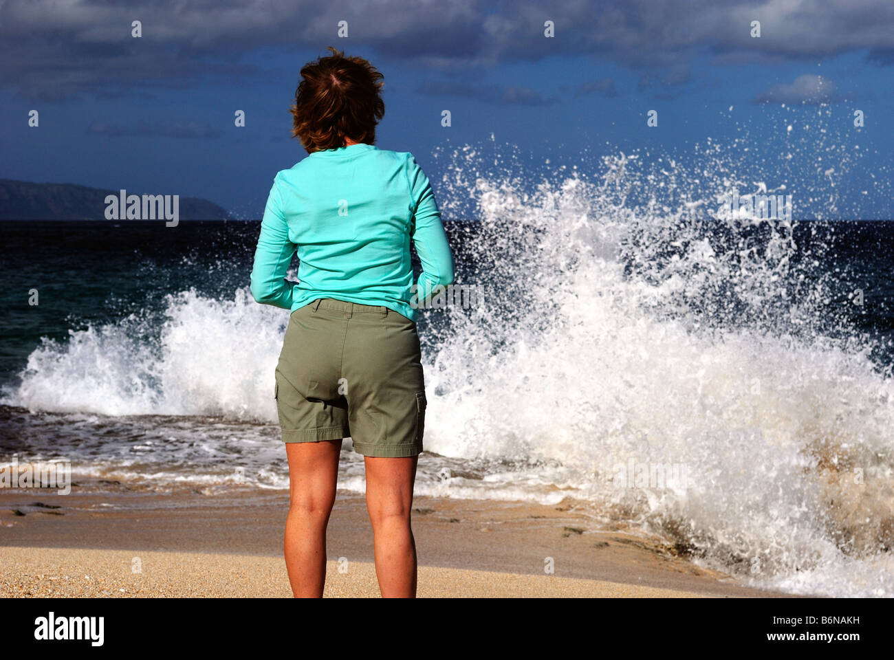 Wave at north shore hi-res stock photography and images - Alamy